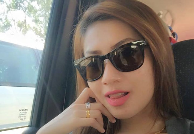 Awek Melayu Bertudung Yang Amat Cun dan Cantik - ERATUKU